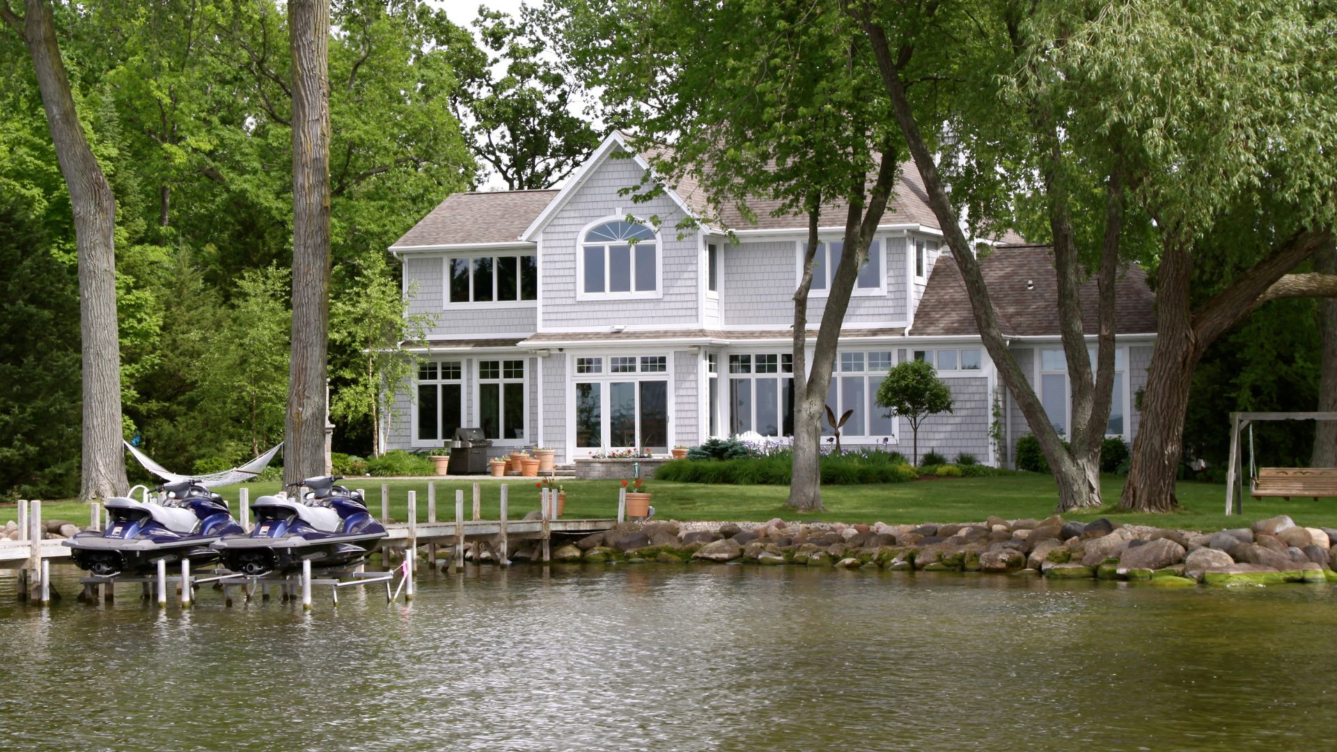 Important Factors to Consider When Buying a Cottage - REMAX Canada