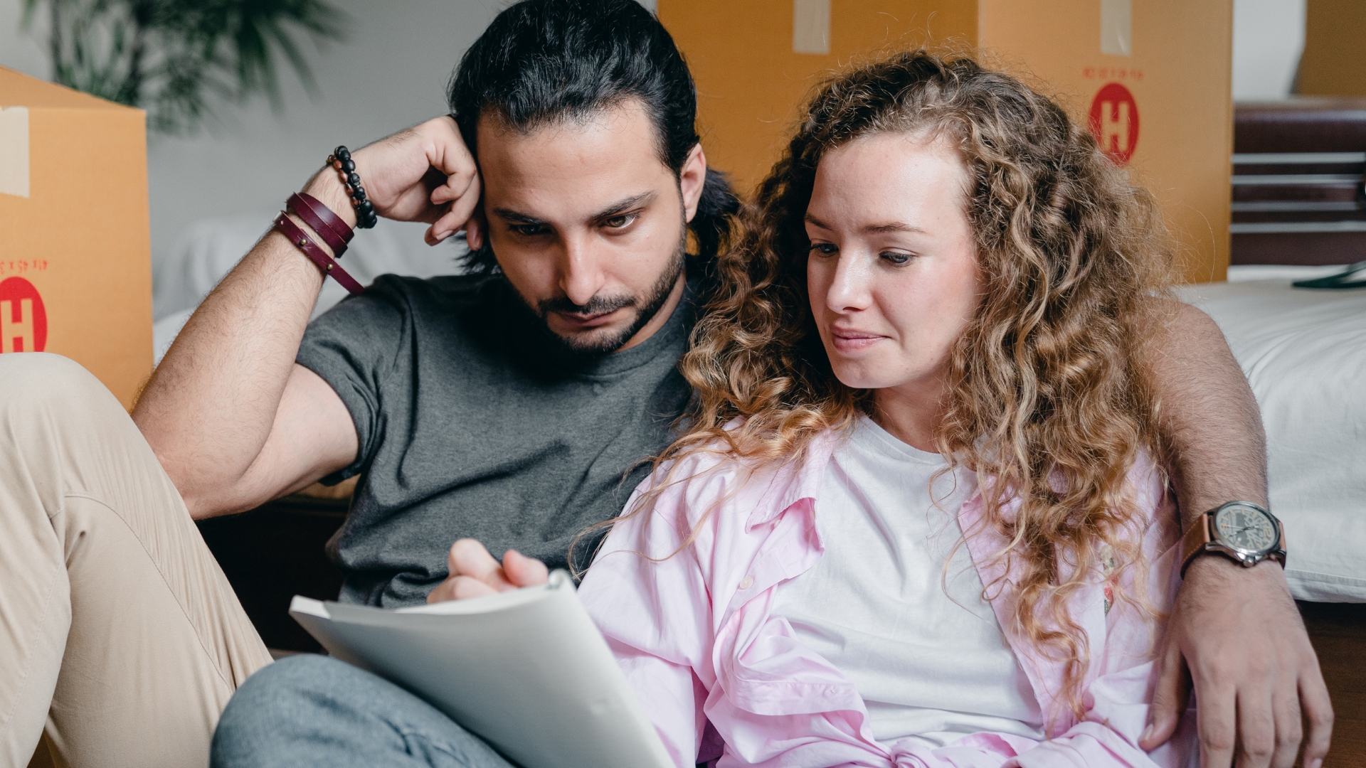 A Checklist Before Making an Offer on a House - REMAX Canada