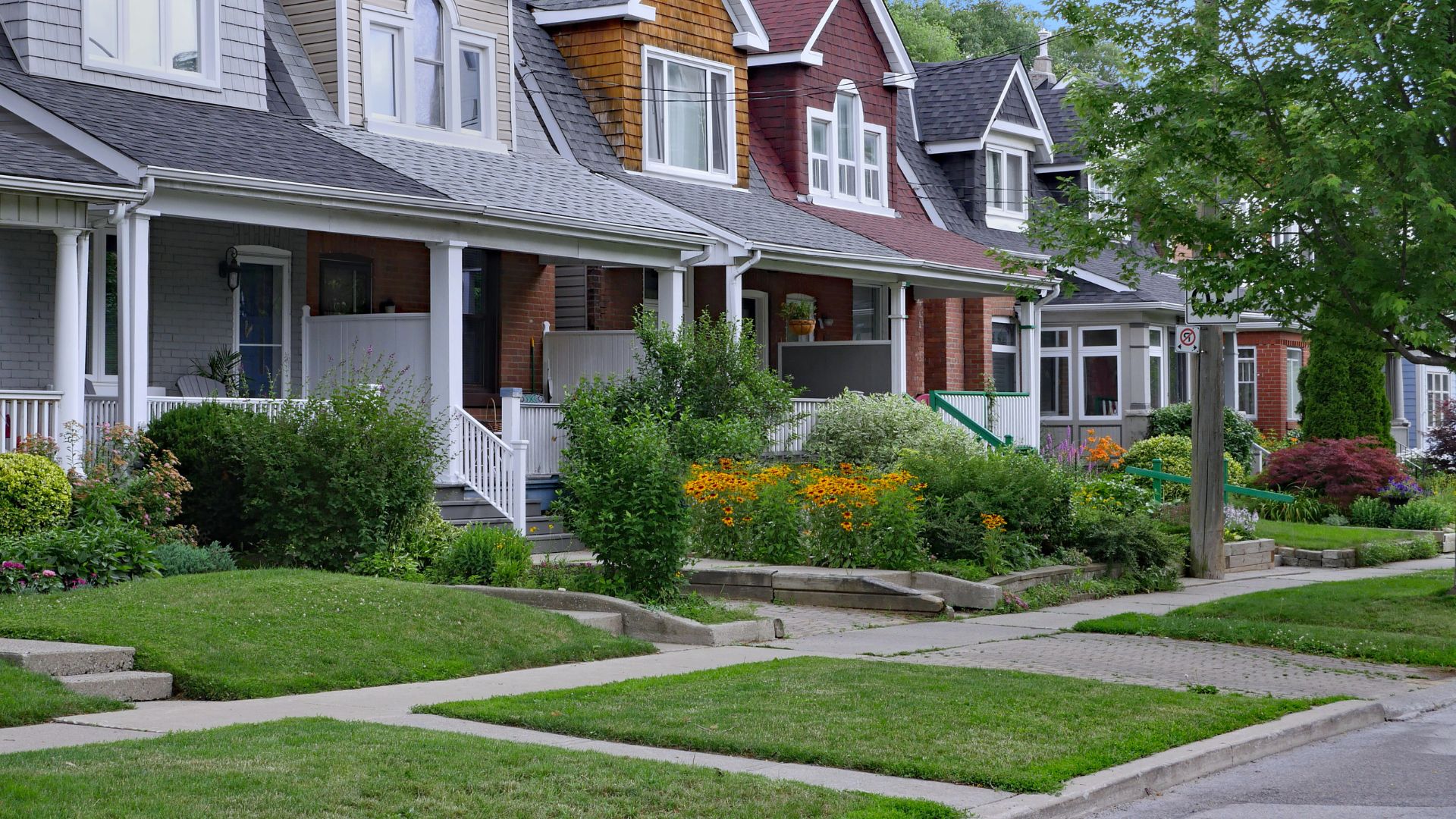 How Do You Win a Bidding War? - RE/MAX Canada