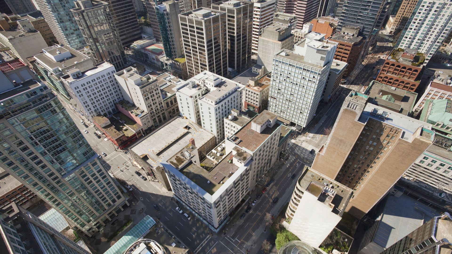 Commercial Real Estate 101: A Beginner's Guide | RE/MAX