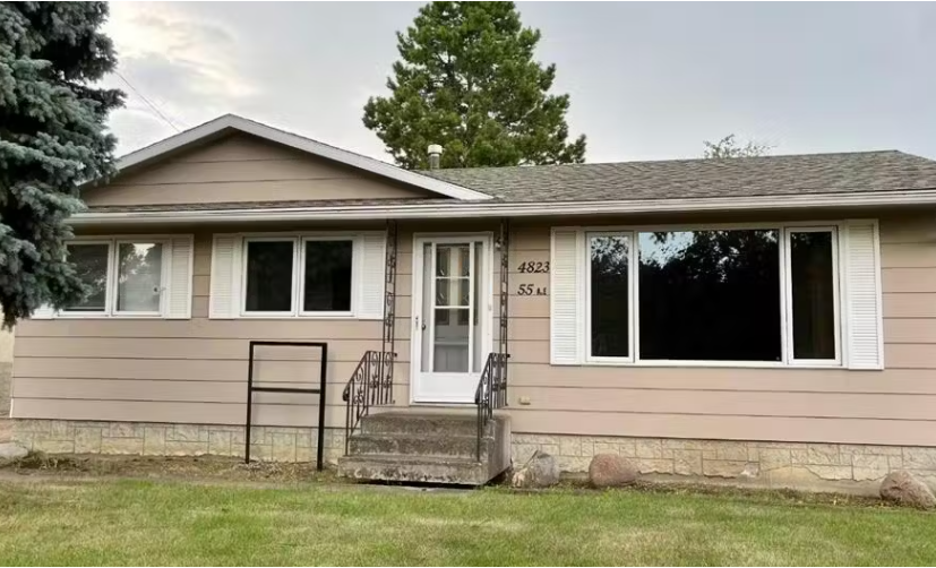 5 Homes for Sale in Alberta Under $200,000 - RE/MAX Canada